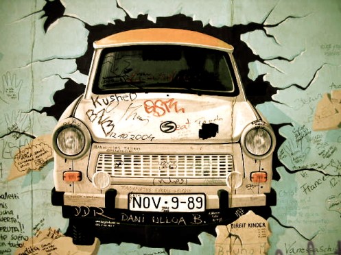 Great Street Art (OK, Graffiti!) from the Berlin Wall…… | REMARKABLE MAGIC